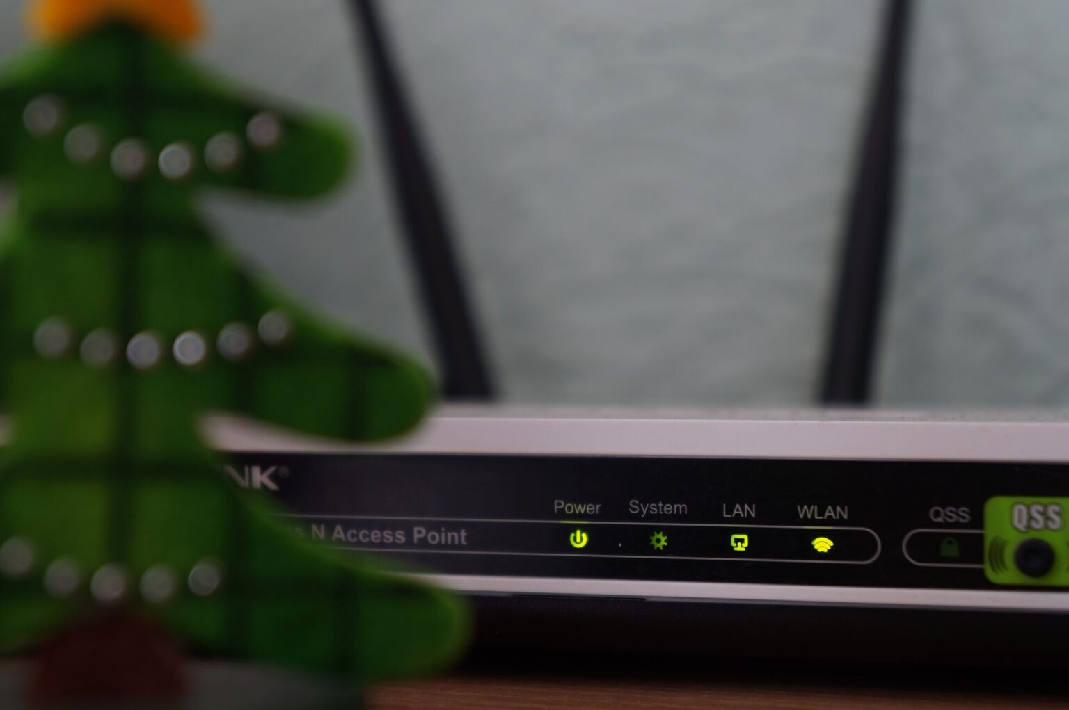 The Ultimate Guide to Portable Wi-Fi Routers with Built-in VPN: Secure ...